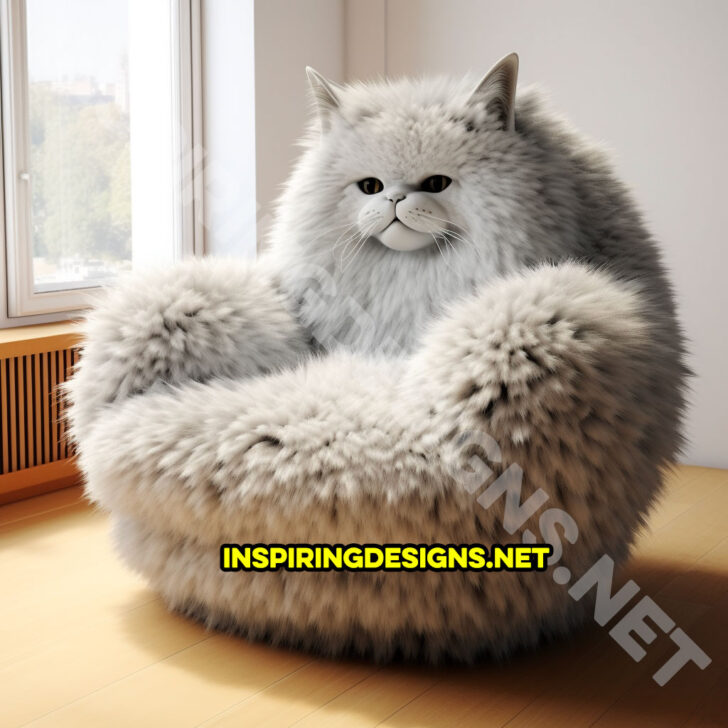 These Giant Cat Shaped Chairs Are the Ultimate Cat-lover's Throne!
