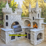 These Outdoor Castle Kitchens Are Perfect for Kings of the Grill